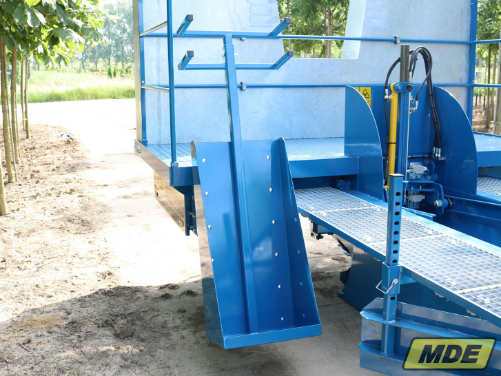 Sázecí stroj MDE PM45-SSU | Kůlovací jednotka | Výsadba stromů