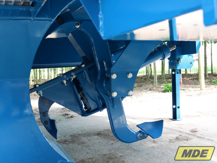 Sázecí stroj MDE PM45-SSU | Kůlovací jednotka | Výsadba stromů